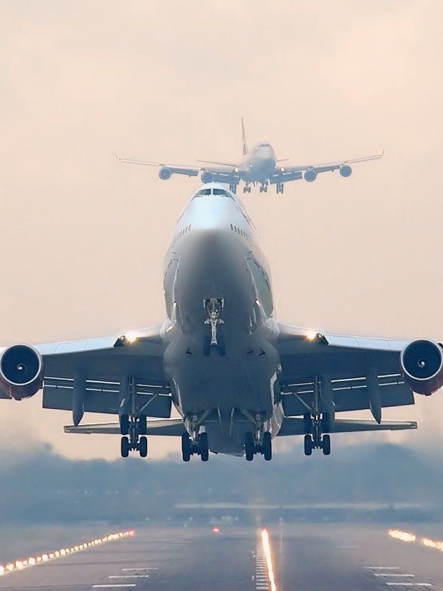 Cargo Aircraft Skids Off Runway at Nnamdi Azikiwe International Airport ...
